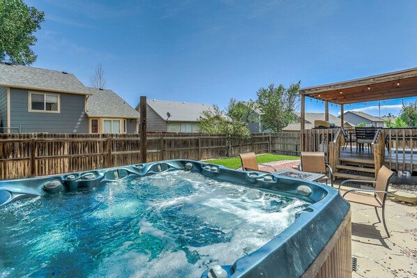 Hot Tub Retreat Near Fort Carson, Colorado Springs: 2026 Info, Photos ...