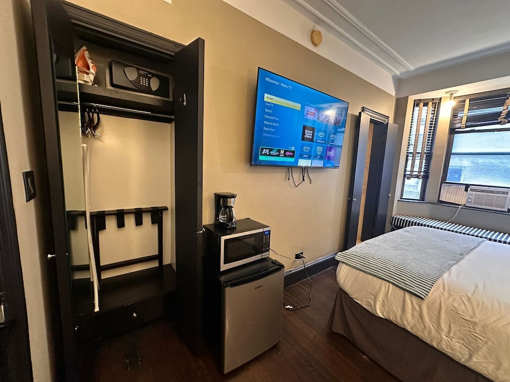 Chic Brooklyn Stay Steps To G Train - Brooklyn, NY