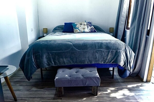 Quarto Familiar, vista para o jardim | Wi-fi grátis, roupa de cama fornecida