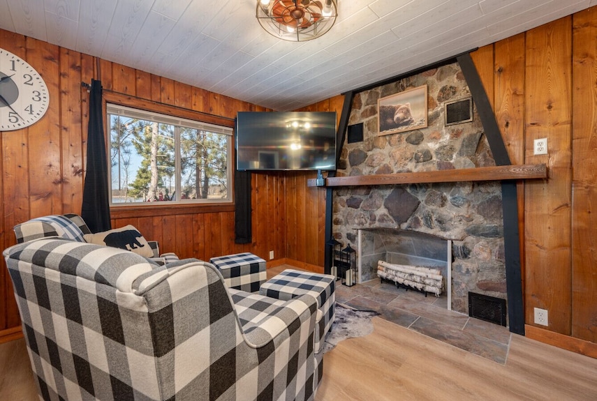 Bear`s Den Cottage On Mckinney Lake Cozy 2br/1ba With Kitchen & Dining - Cohasset, MN
