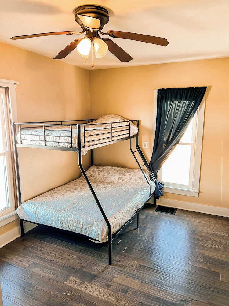 Country Comfort House • Relax, Recharge, Repeat Reviews, Deals & Photos ...