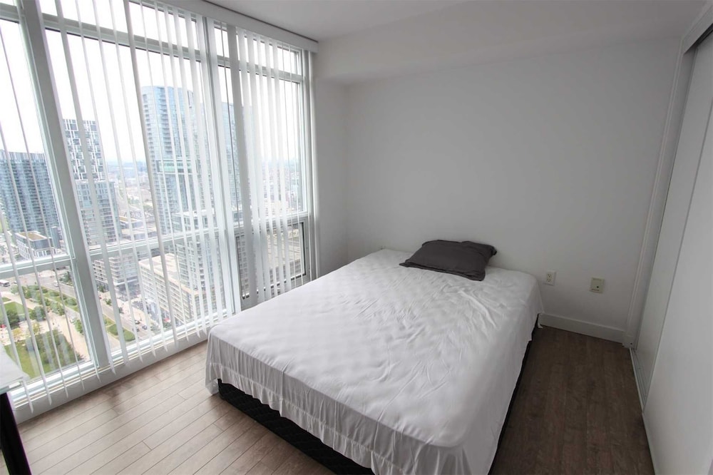 Sun-Filled Condo Steps to CNE & Waterfront Reviews, Deals & Photos 2026 ...