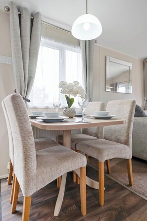 Family Friendly Exclusive Lodge - Seton Sands, Edinburgh: 2026 Info ...