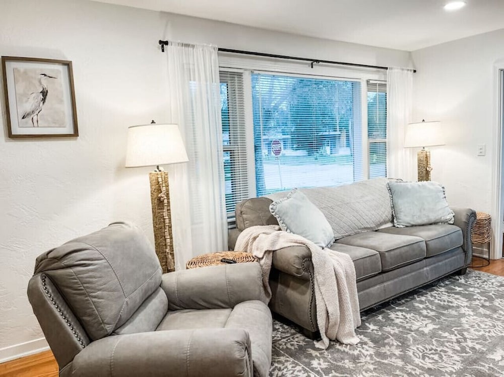 Changes In Latitude Pet Friendly Retreat - Daytona Beach