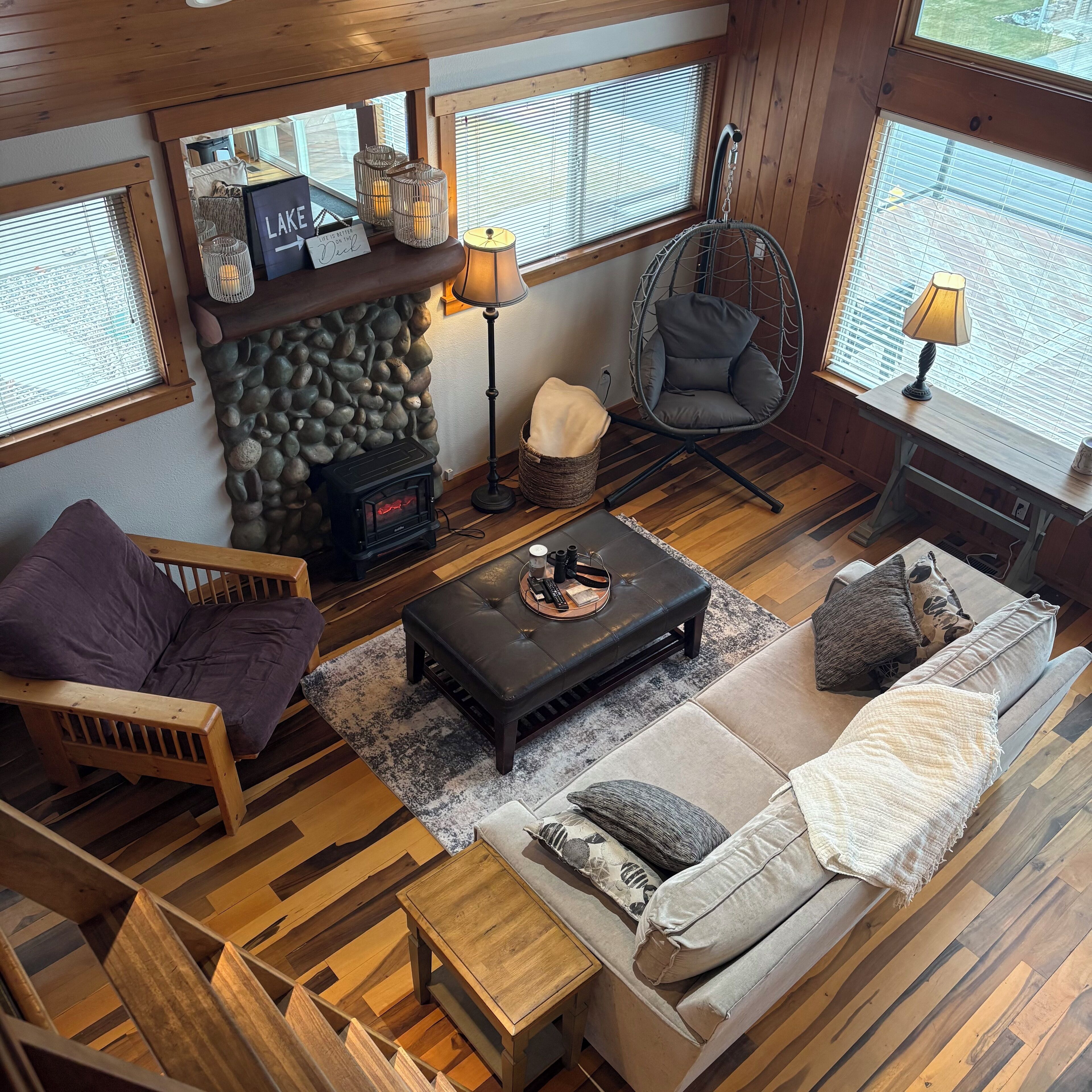 Cozy 3-bedroom Cabin With Ac In The Charming Community Of Sun Cove! - Lake Chelan, WA