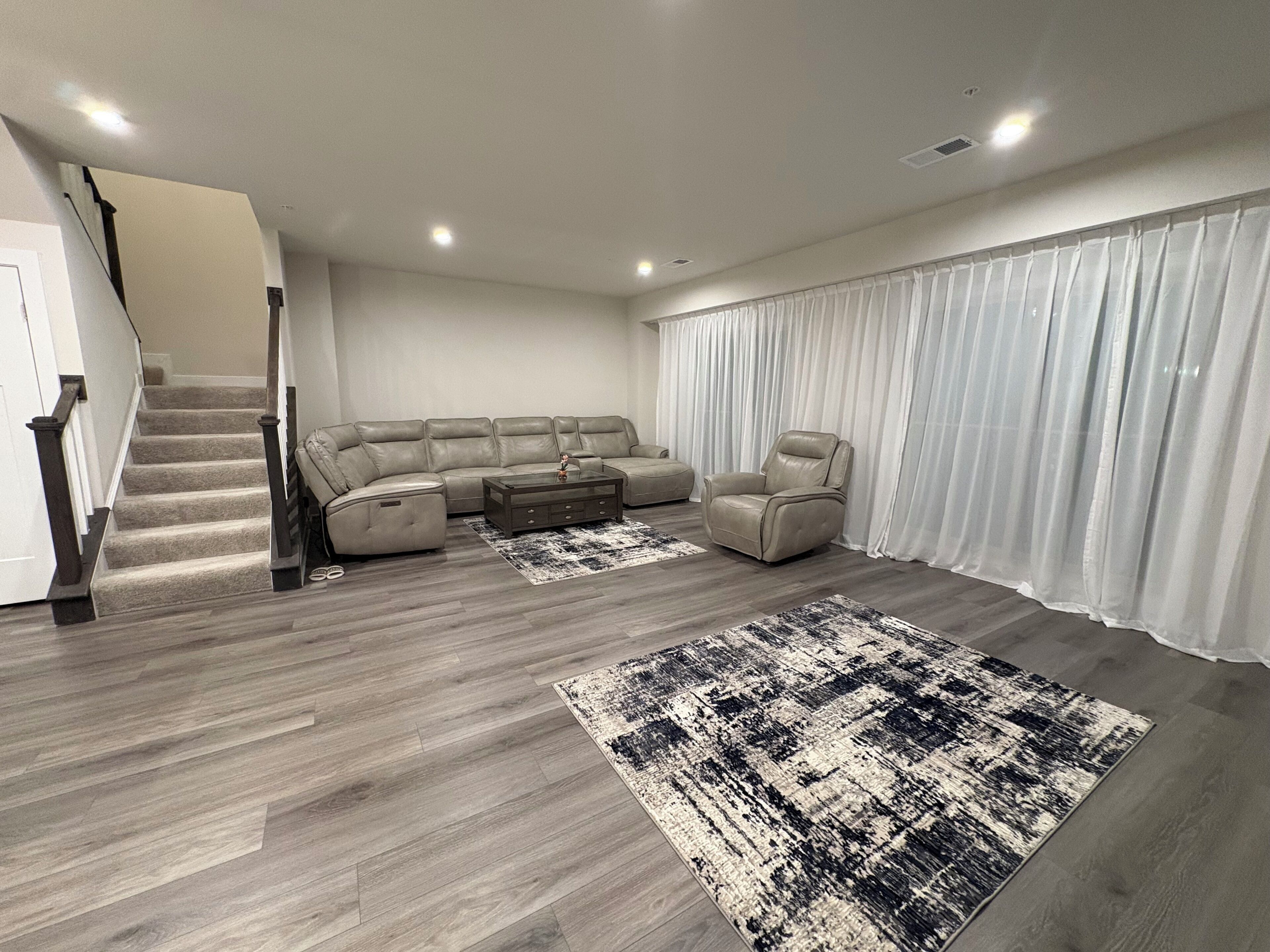 New Construction 3-bedroom Townhome In Lovely Dulles With Ac And Comfort - Ashburn, VA