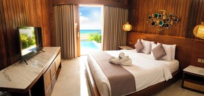 Quarto casal superior, 1 cama Queen, sacada, vista para o mar | Cofres nos quartos, escrivaninha, Wi-Fi de cortesia, roupa de cama