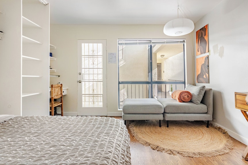 Cozy Private Suite 10 Min To Sofi/intuit/lax/manhattan & Venice Beach - Gardena, CA