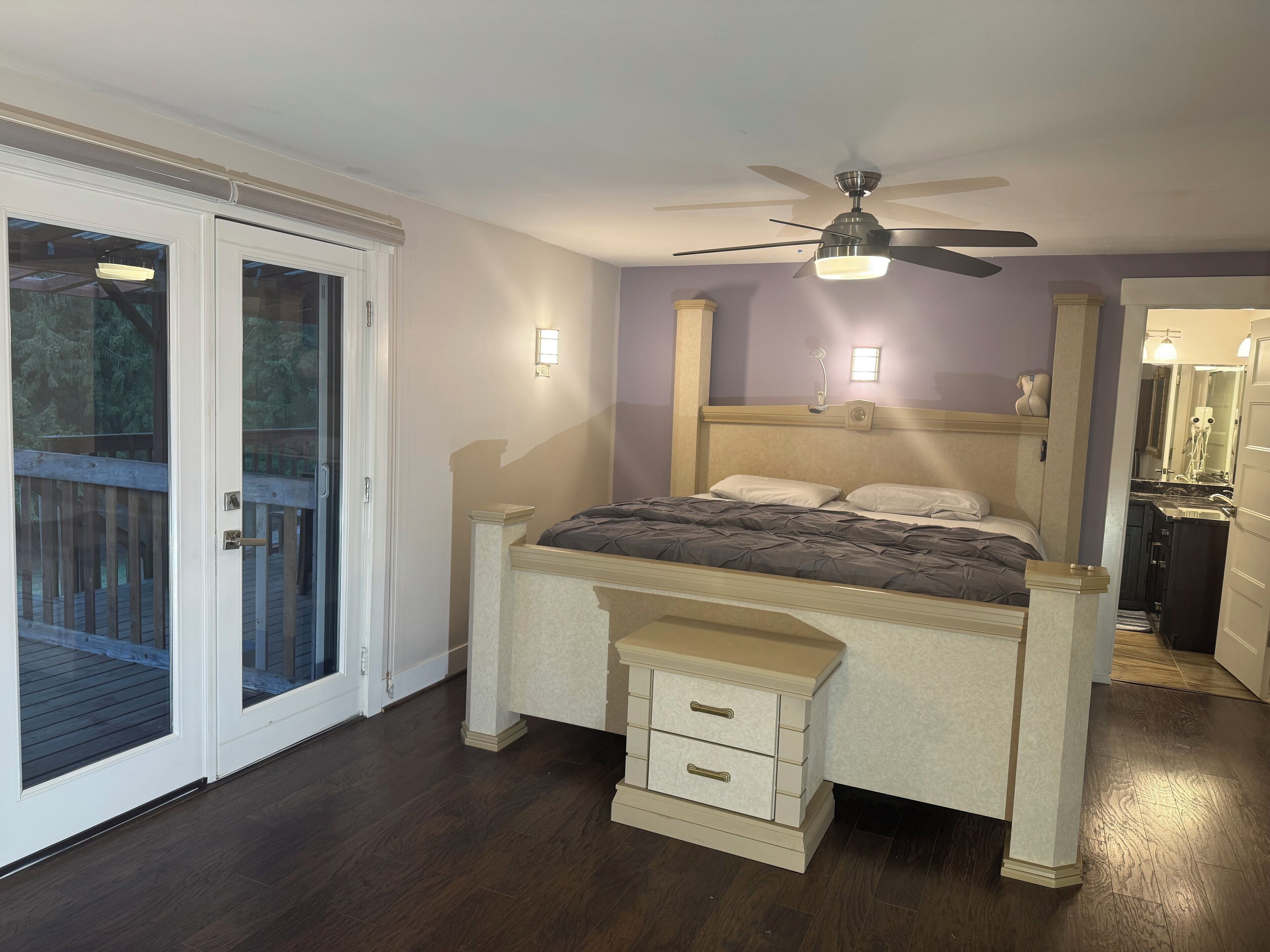 House On 5 Acres With Farm Animals In Bothell Close To Seattle Bellevue Kirkland - Kenmore, WA