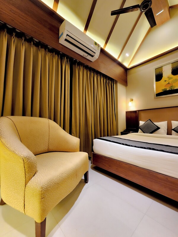The Falcon Inn - Mumbai