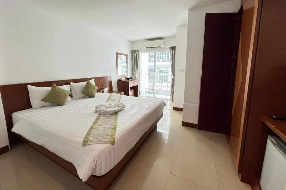 Quarto Duplo Standard, varanda | Cofre no quarto, Wi-fi grátis, roupa de cama fornecida