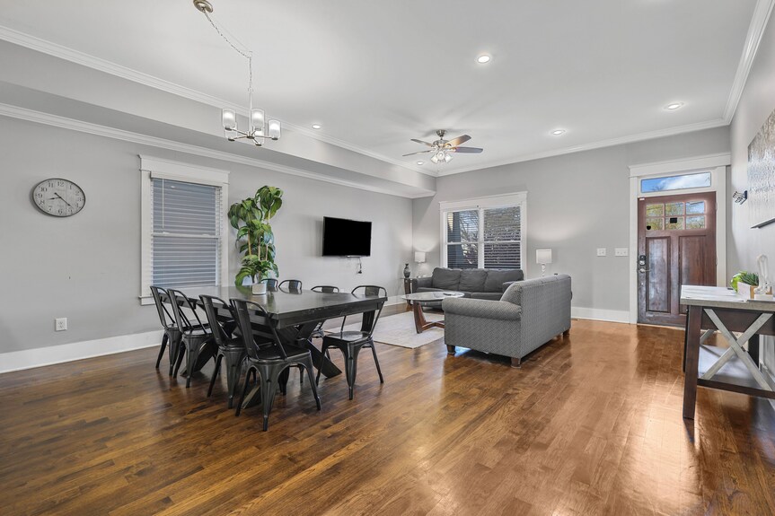 1a Side By Side Houses. Enough Bedrooms For Any Group Size. - Nashville