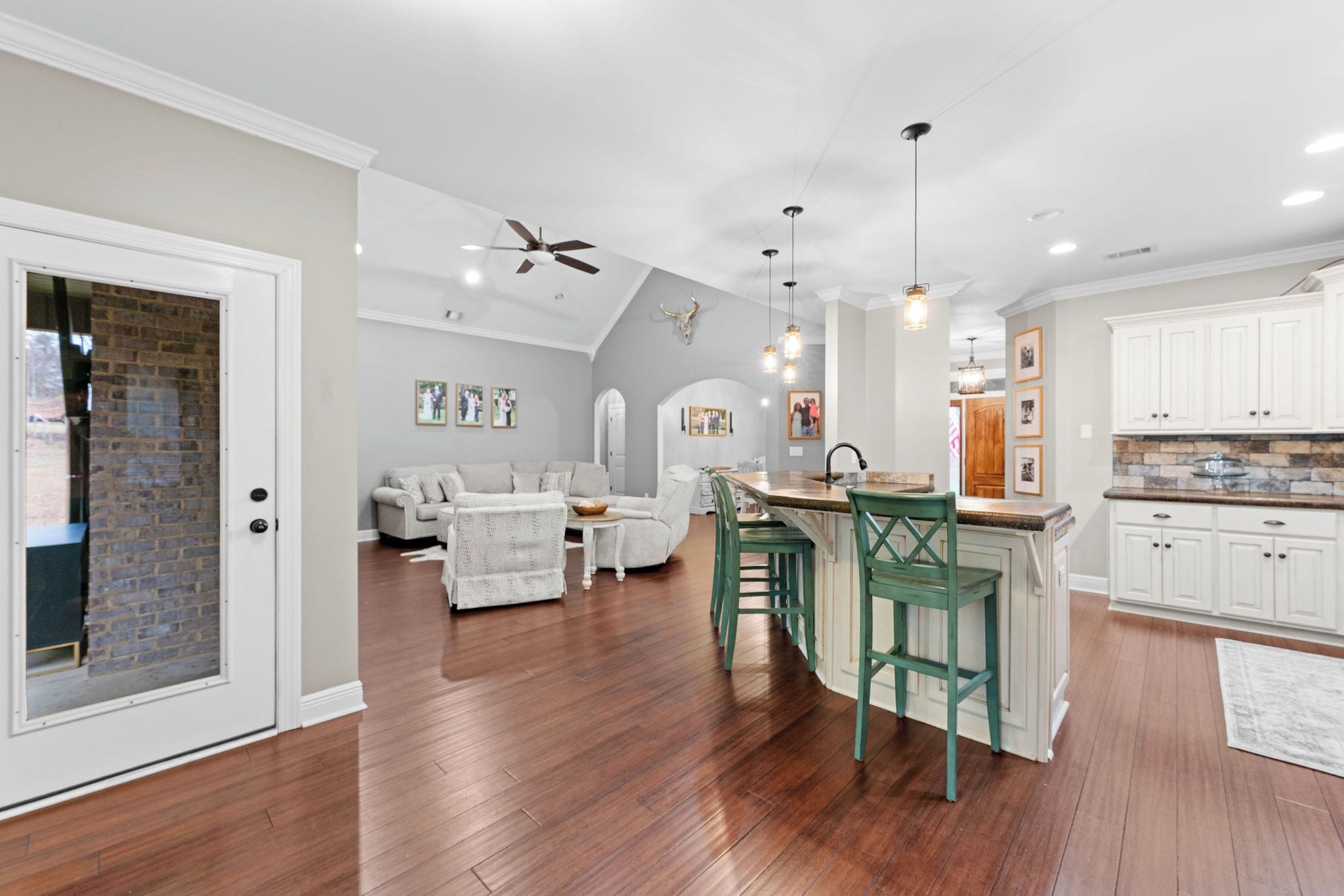 Liv Luxe- Tuscaloosa Rental With A Deluxe Outdoor Entertainment Area! - Tuscaloosa, AL