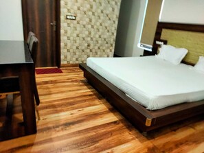 Quarto Deluxe | Secretária, secretária adequada para computadores portáteis 