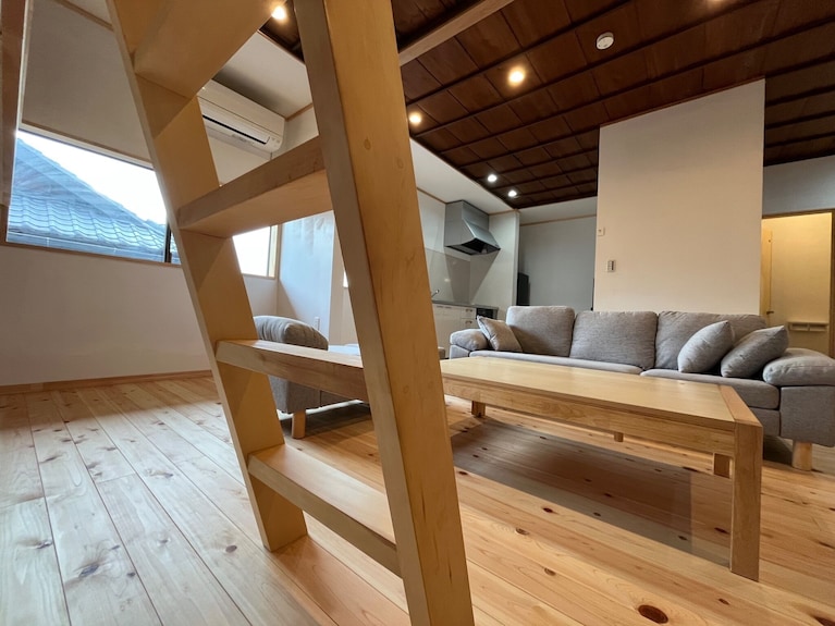 Family Room / Nakatsugawa City Gifu - Nakatsugawa