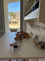 Appartamento Suite_02 | Cozinha privada | Uma máquina de café expresso, uma cafeteira/bule 