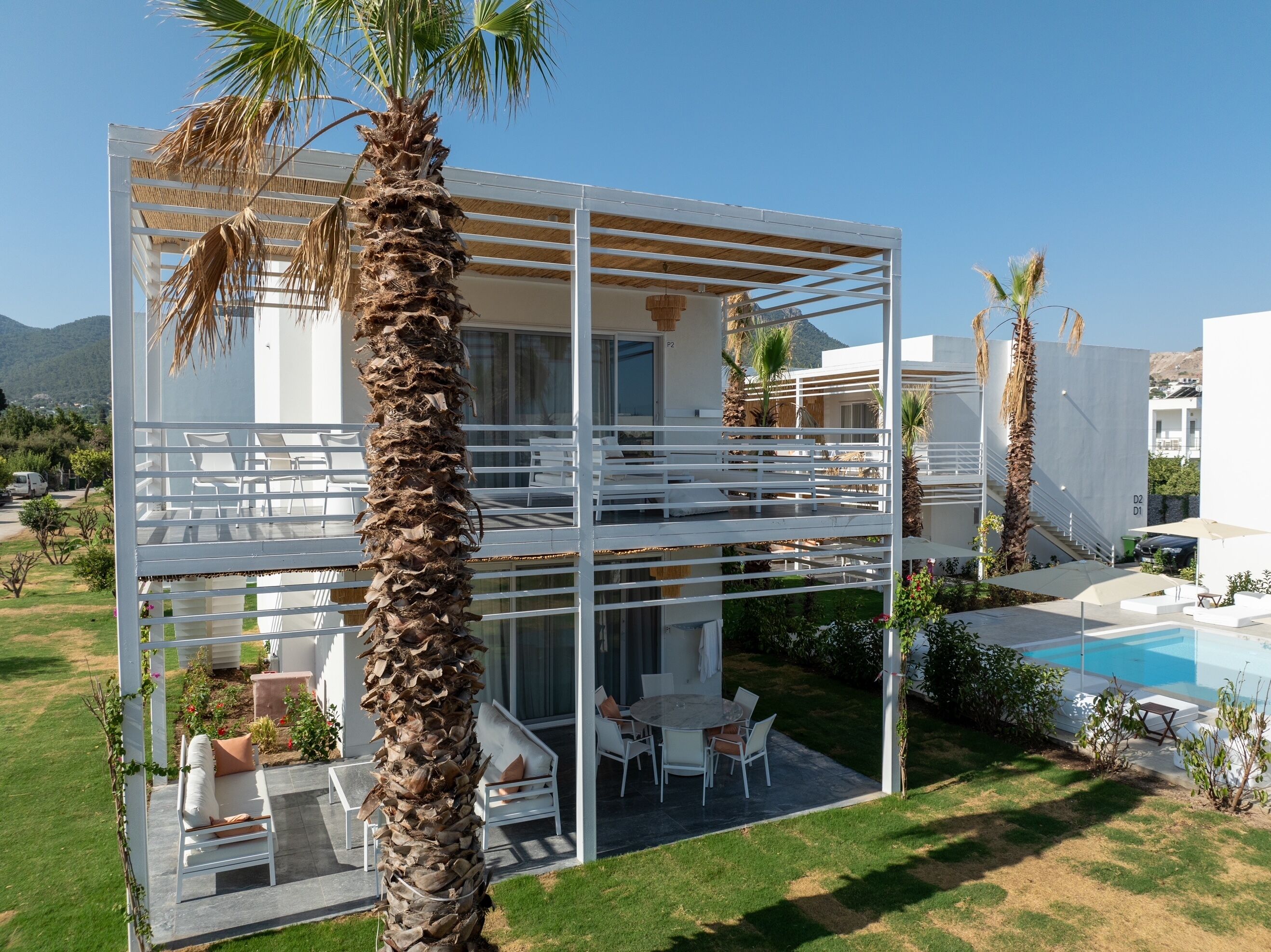 Deluxe Apartment With Garden | Cofre no quarto, ferro/tábua de engomar, Wi-fi grátis 