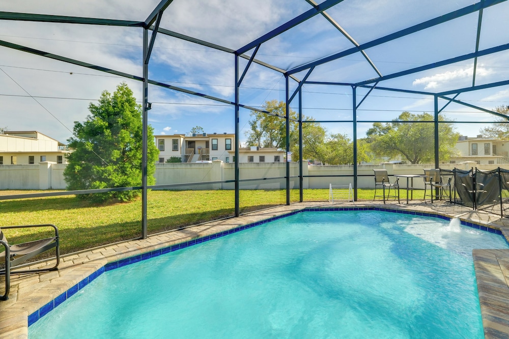 Golf, Dine & Unwind Poolside! Haines City Getaway - Winter Haven