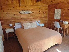 Quarto Duplo Comfort, vista para o jardim | Cortinas/cortinados opacos, Wi-fi grátis, roupa de cama fornecida