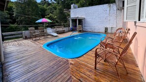 Casa com Piscina Churrasqueira e Mesa de Bilhar, Caxias do Sul: Hotel ...