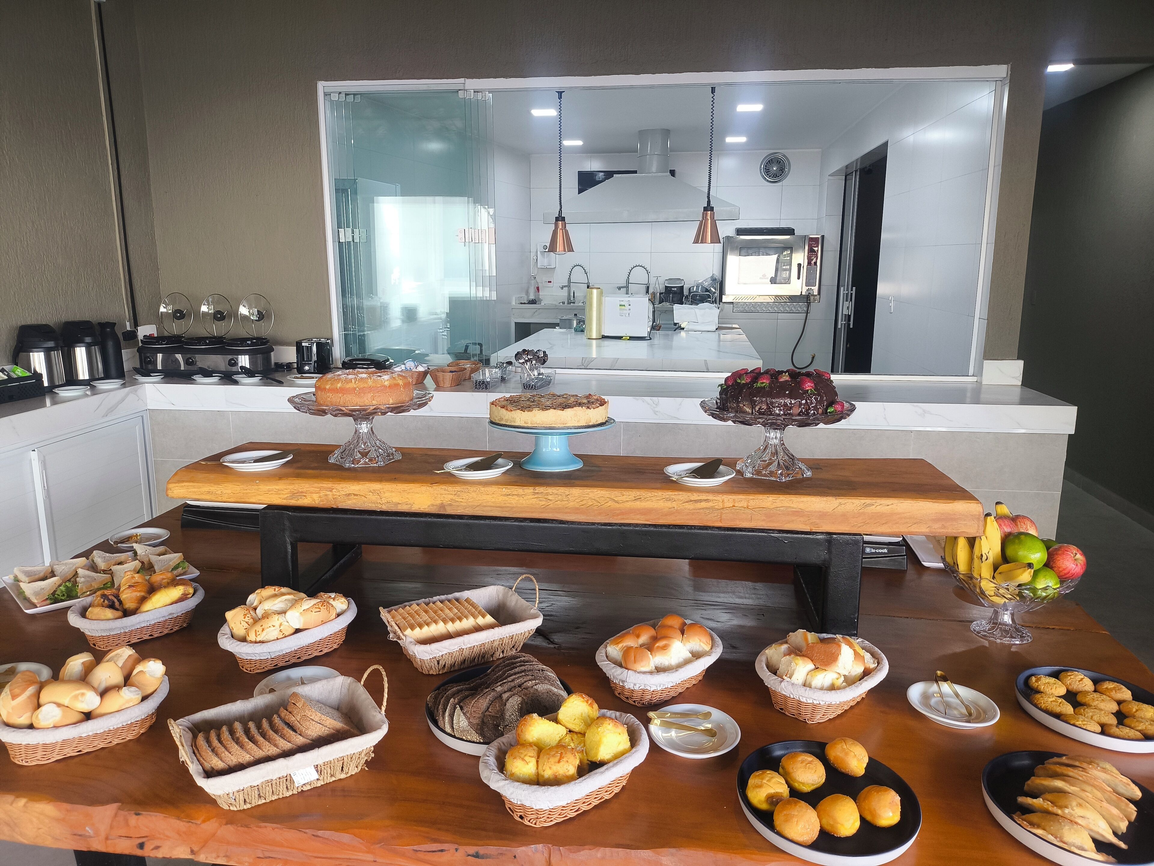 Pequeno-almoço tipo buffet diário incluído 