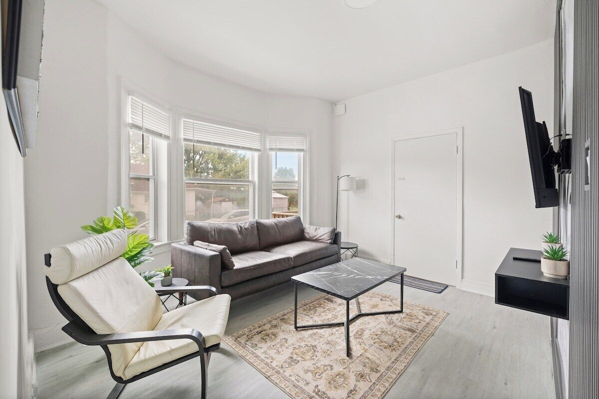 804 · New Build Bright 2 Bdrm Unit - Windsor, ON, Canada