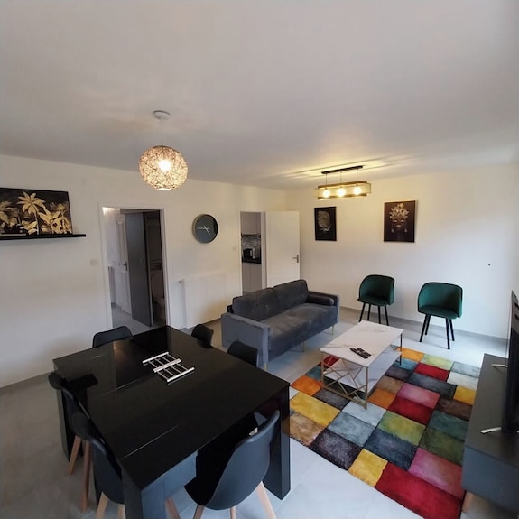 Town House With Garden, Close To Center And Shops, 20min From The Beach. - Quimper