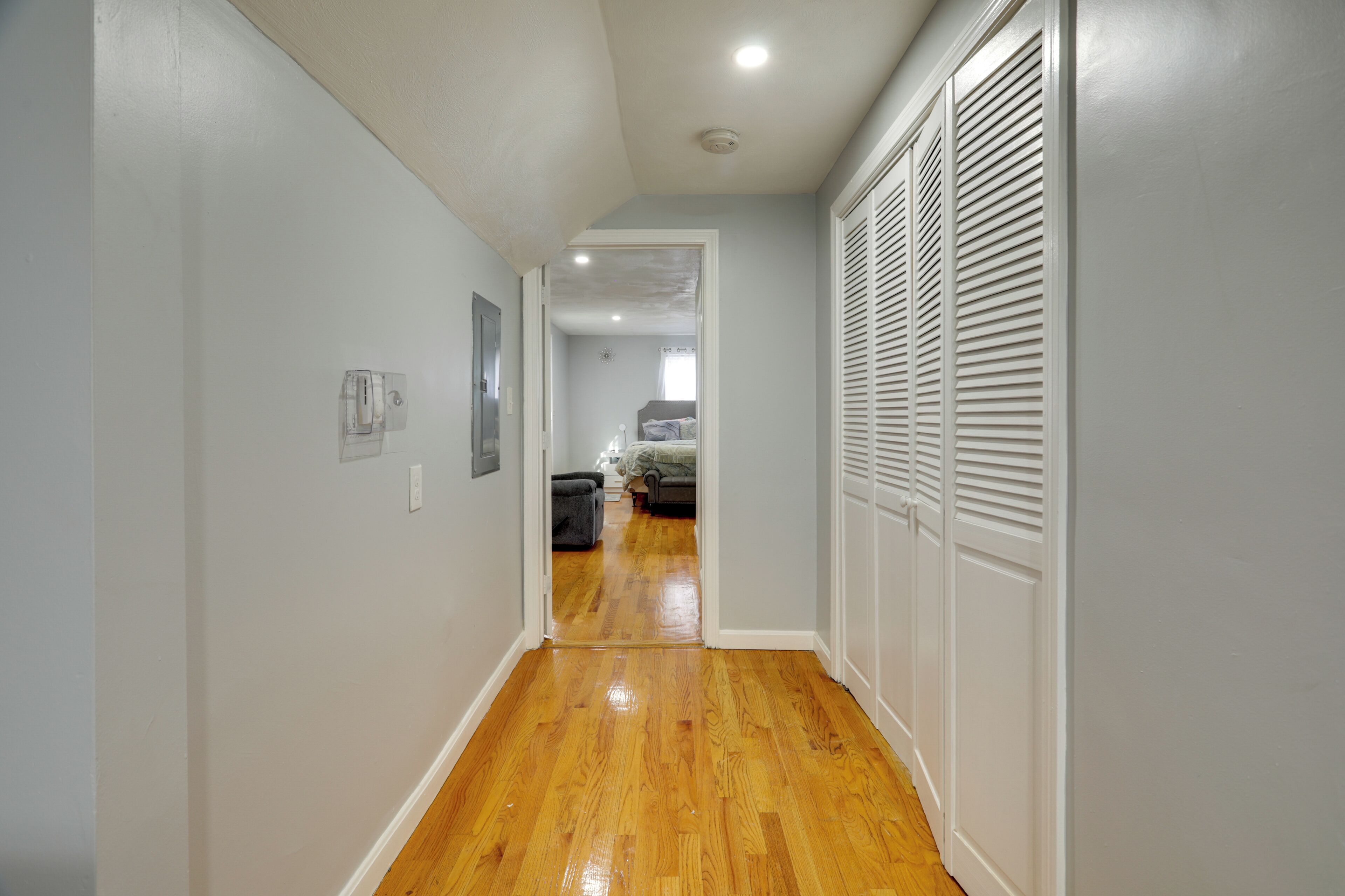 3 Mi To Blue Hills Skiing & Hiking! Couples Apt - Waltham, MA