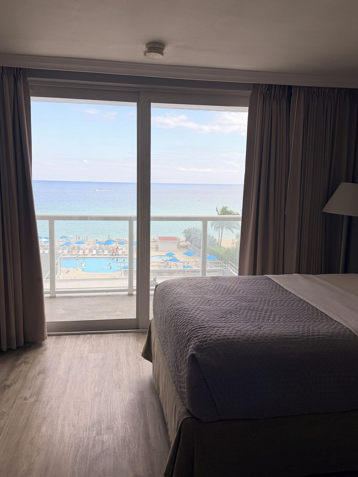 Direct Ocean view condo in Marco Polo Beach Resort Sunny Isles Beach ...
