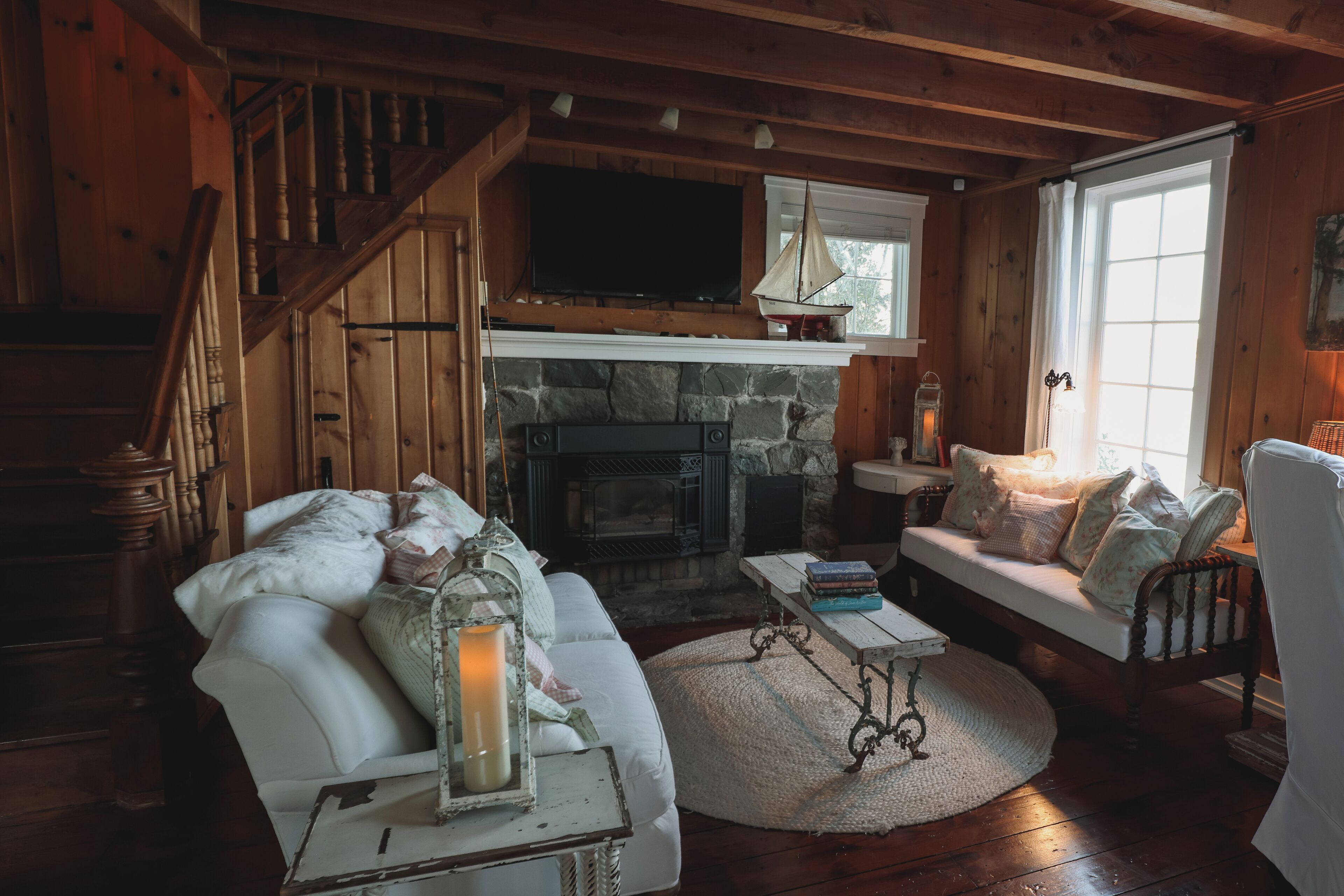 Tranquil 2-bedroom Cliff House Cottage In Charming Coupeville Awaits You - Port Townsend, WA