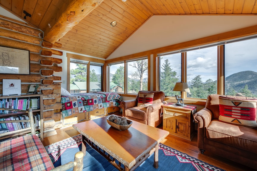 Mountain Getaway With Separate Bunkhouse, Deck, & Trail Access - Estes Park, CO