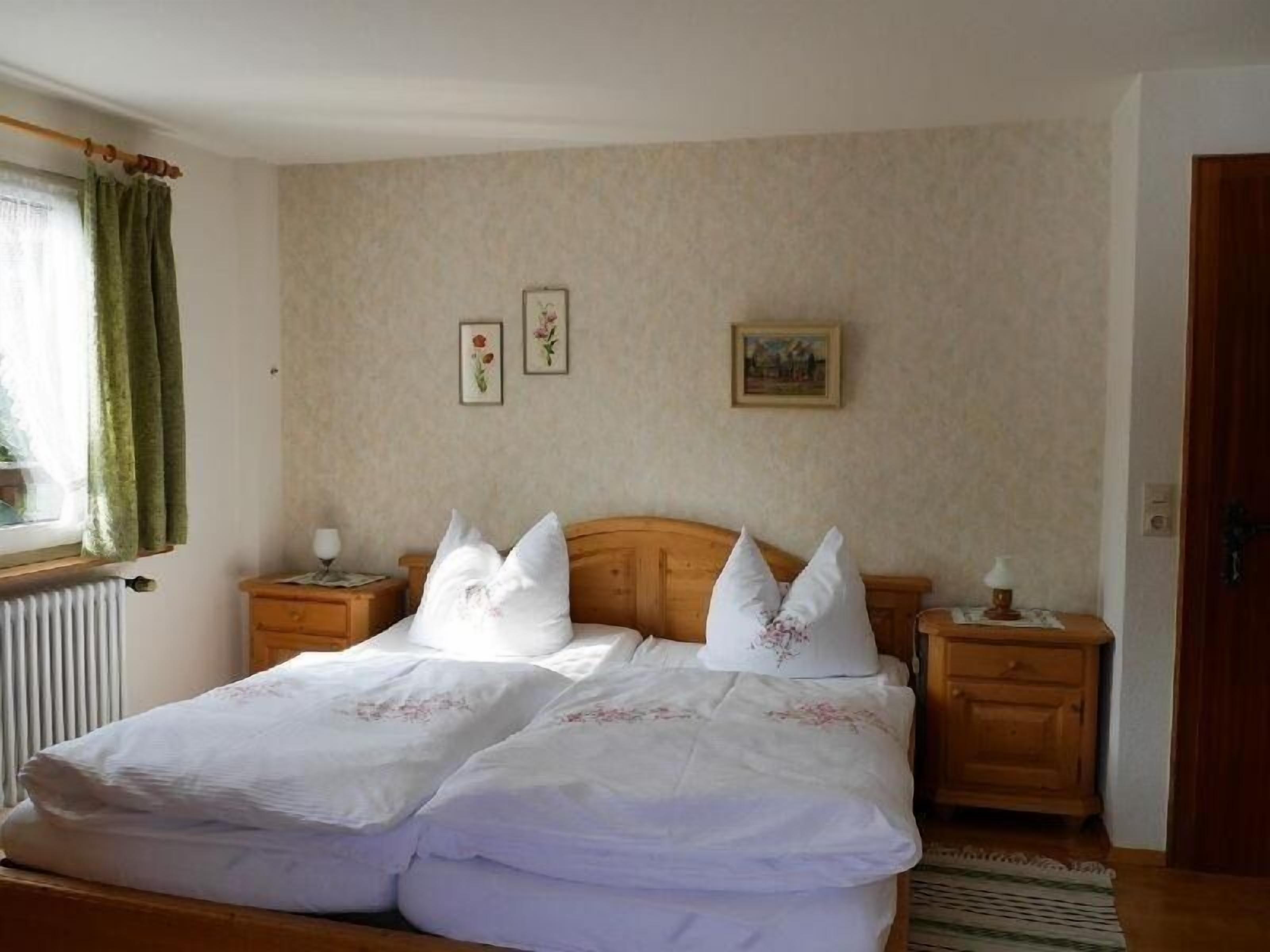 Vacation Apartment/apartment For 3 Guests With 60m² In Hinterzarten (309925) - Titisee-Neustadt