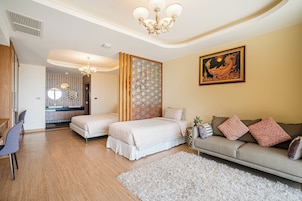 Quarto Familiar, vista para o mar | Sala de estar