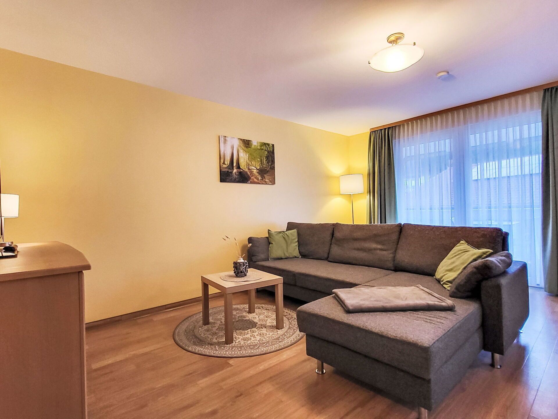 Angenehme Wohnung Für 4 Leute Mit Pool,  W-lan, Tv, Balkon Und Haustiere Erlaubt - Thale