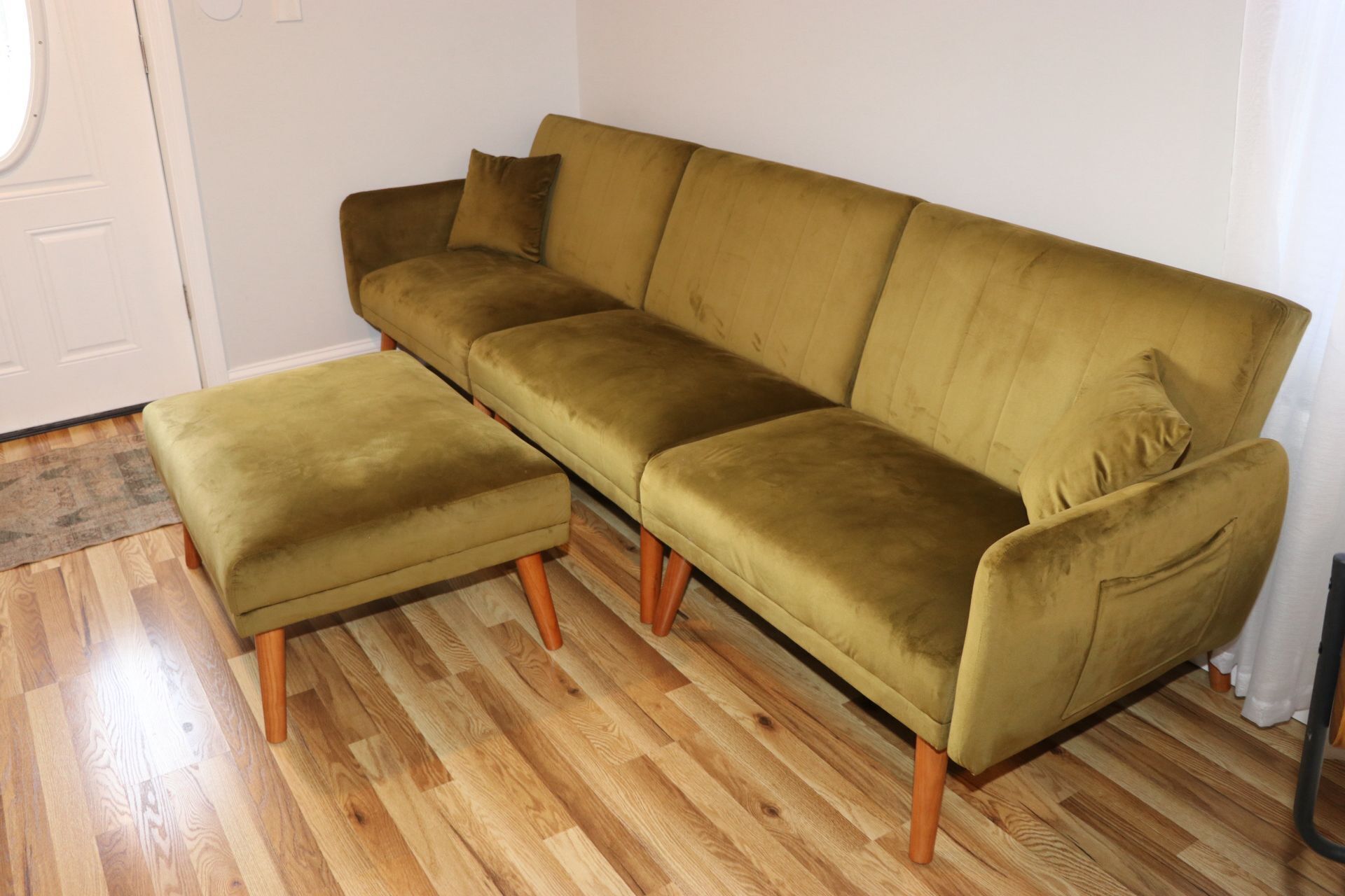 Spacious & Elegant 3 Full Bedroom Apartment - Heart Of Long Island - Freeport, NY