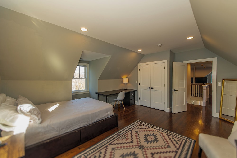 Luxuray 5BR House Near NYC & MetLife Stadium - World Cup Reviews, Deals ...