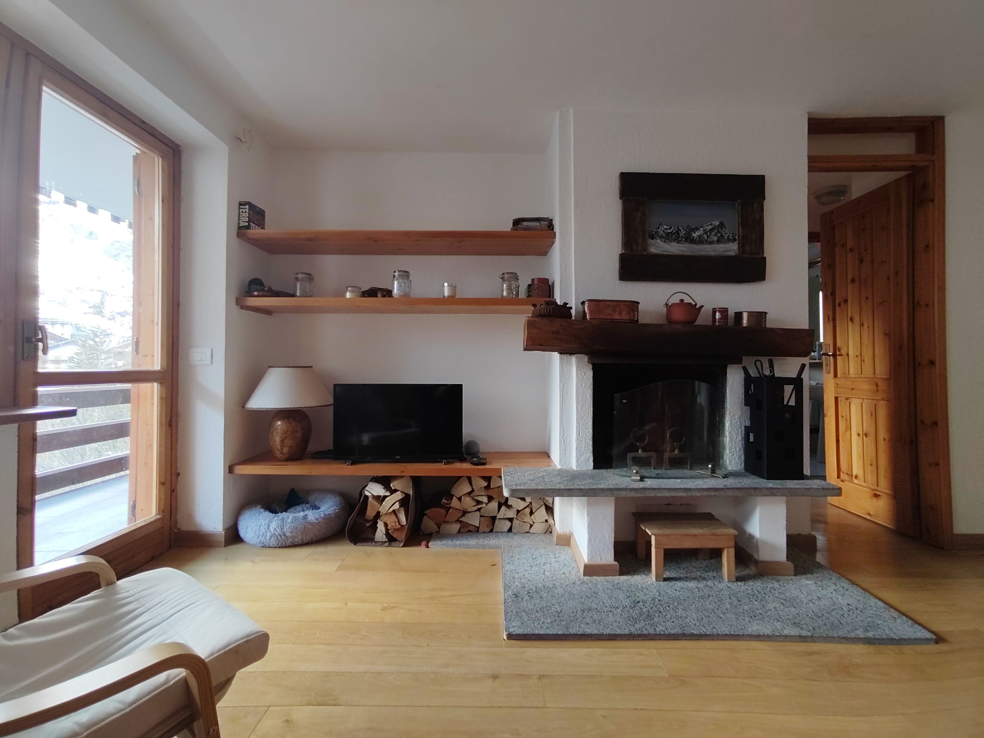 Peaceful 2-bedroom Apartment 5 Minute Walk From The Ski Slopes And Town Center - La Thuile