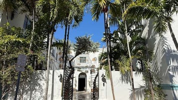 Fachada da propriedade