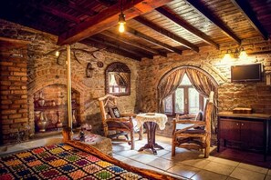 Quarto casal luxo, vista para o jardim | Cofres nos quartos, individualmente decorados