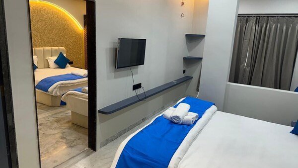 Kdm Hotel Indore Palace - Shirdi