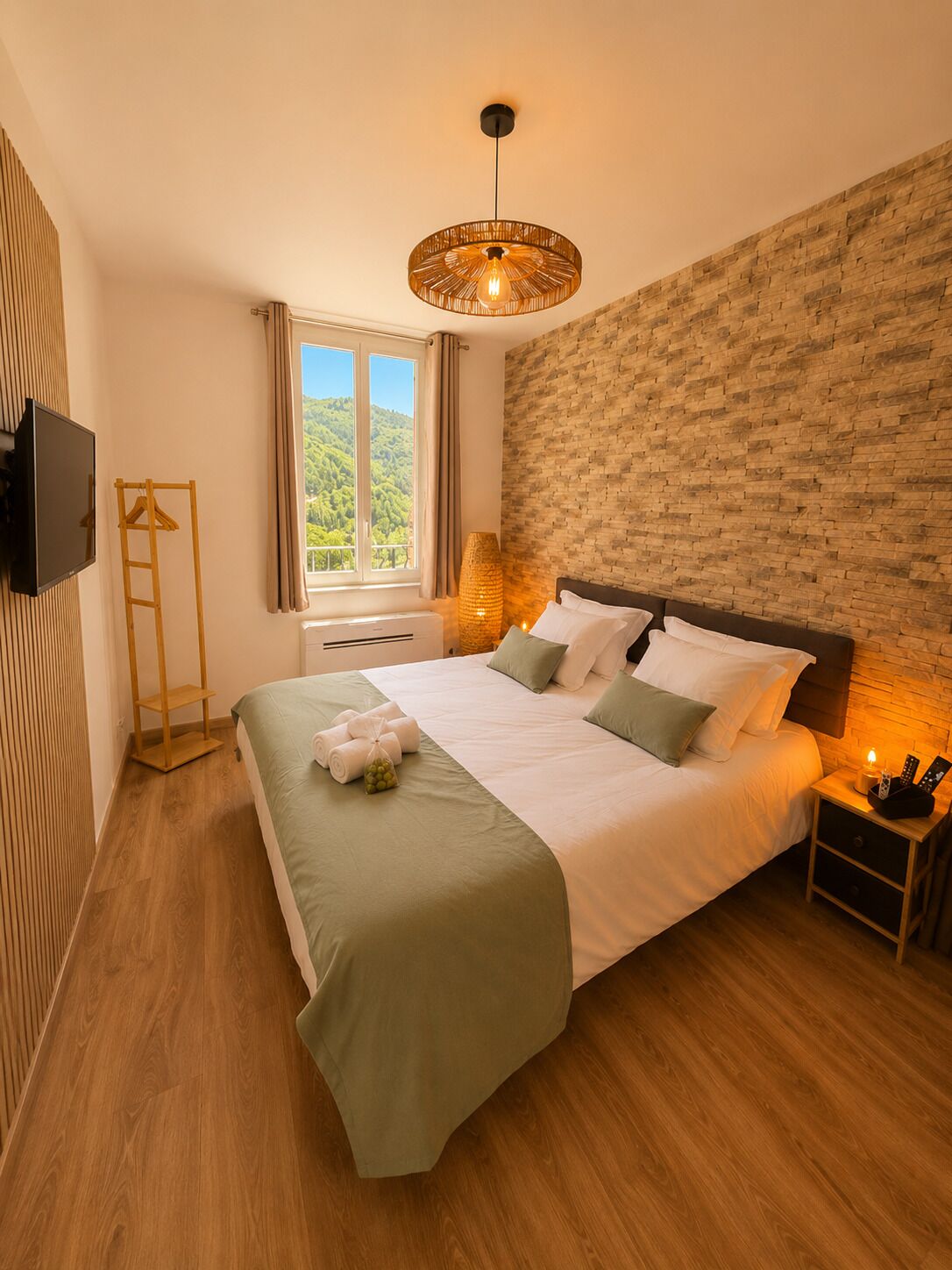 Estúdio conforto, vista para a montanha | Roupas de cama premium, cortinas blackout, Wi-Fi de cortesia