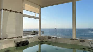 Apartamento | Banheira de hidromassagem exterior