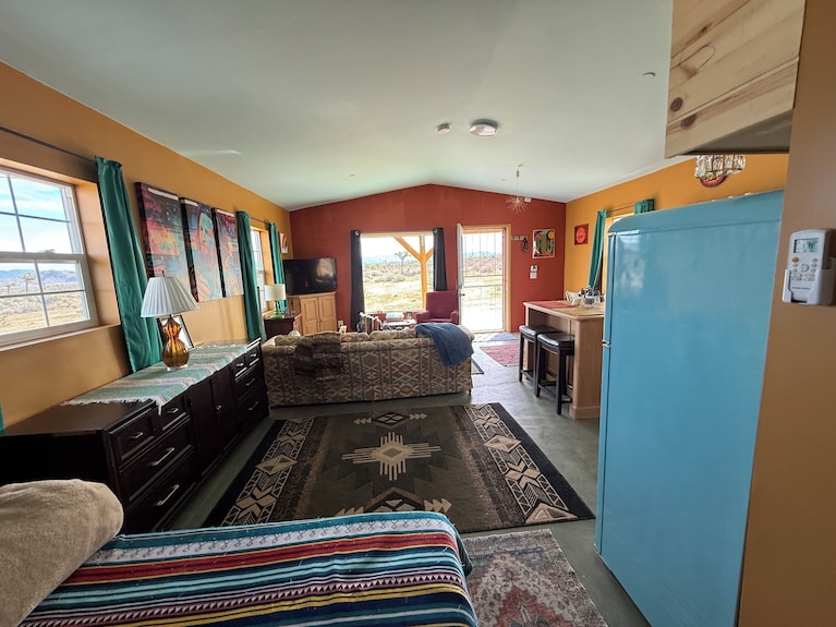 Homestead Style 1-br Cabin With Ac/heat In High Desert Yucca Valley On The Mesa - Joshua Tree National Park