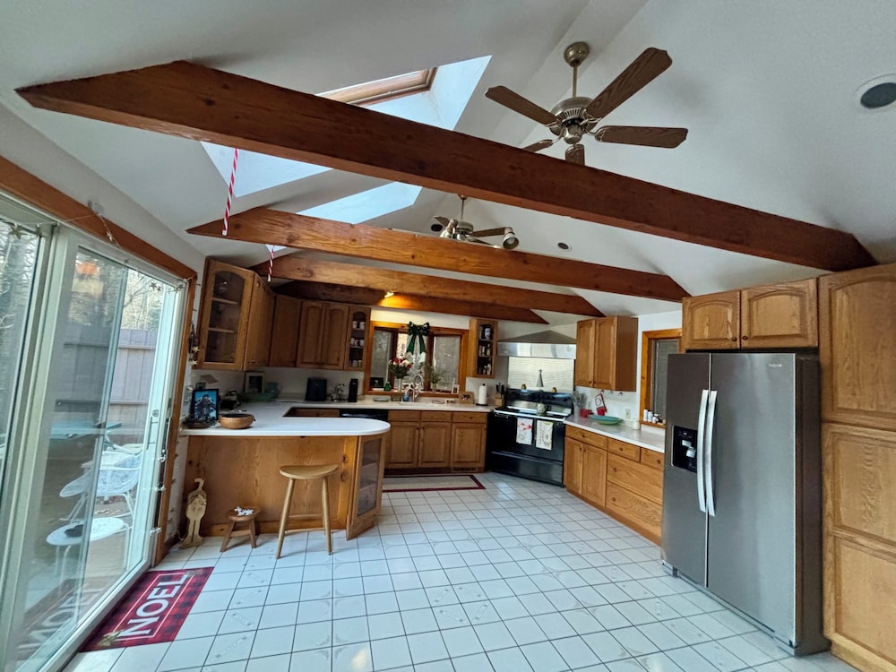 Walk to Gillette Stadium/Patriot Place/MBTA. Come stay for World Cup ...