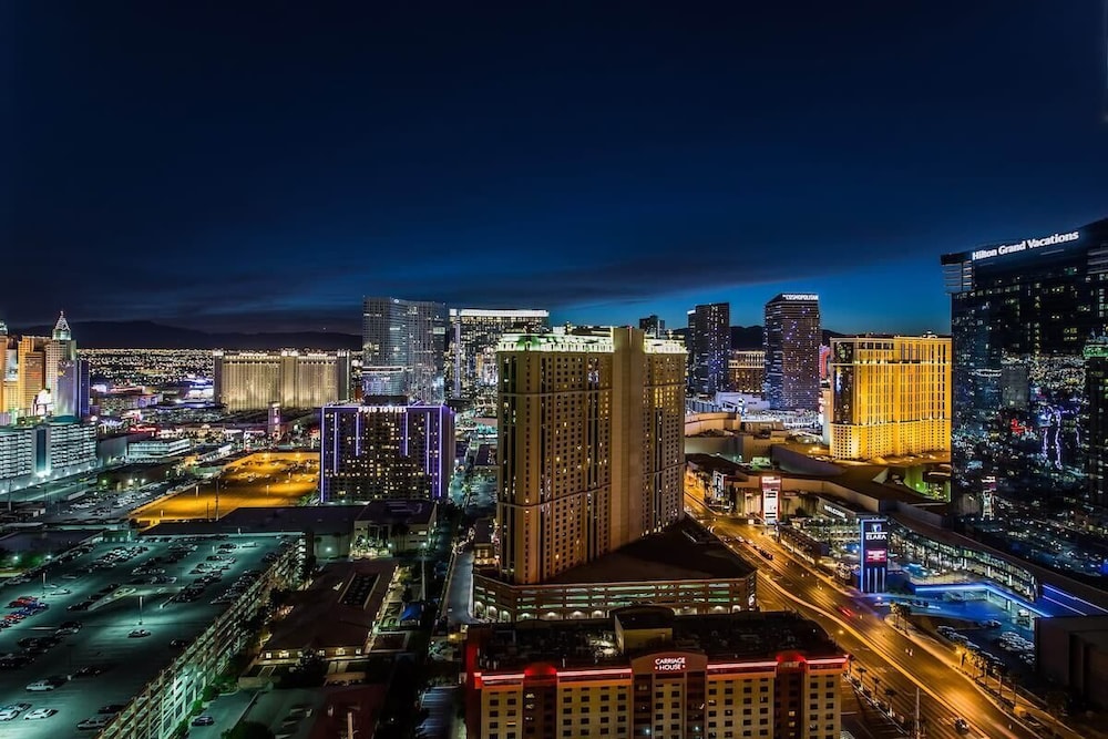 Mgm 1811 Deluxe Studio Strip View - Paris Las Vegas