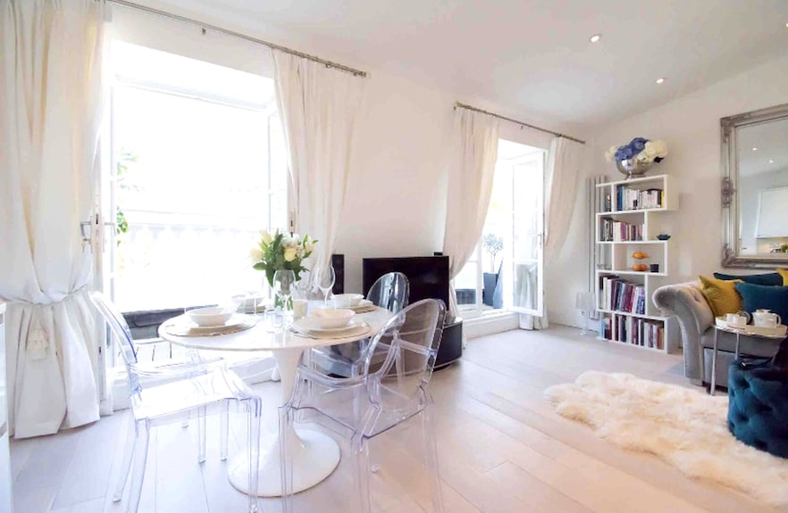 Notting Hill Luxury 1 Bedroom Apartment + Balcony. - Barnes