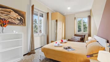 Apartamento Lua de Mel, vários quartos, junto à montanha (La Caravella Stresa Lake View) | 1 quarto, ferro/tábua de engomar, Wi-fi grátis, roupa de cama fornecida