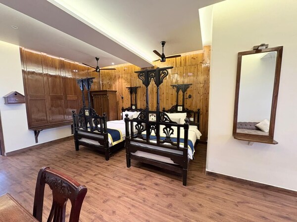Cochrane Place By Teesta Hotels - Kurseong