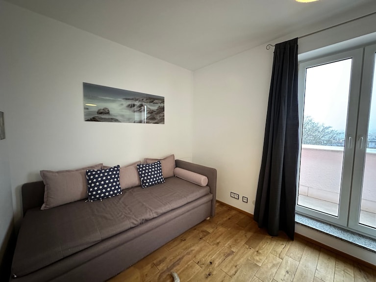 Apartment In A Hotel 'Penthouse Gersthofen' With Mountain View, Private Terrace And Wi-fi - 아우크스부르크