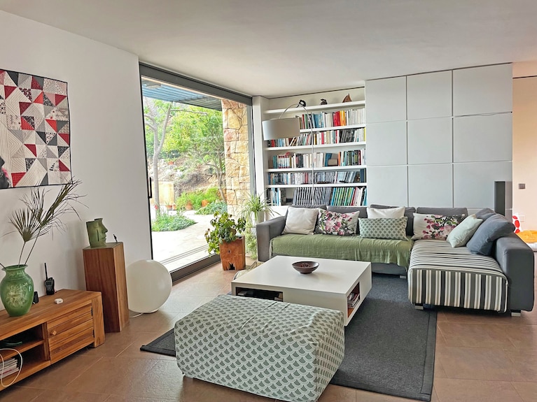 Luxury Seafront Villa Infinity Pool - Walk To Beach - Altafulla